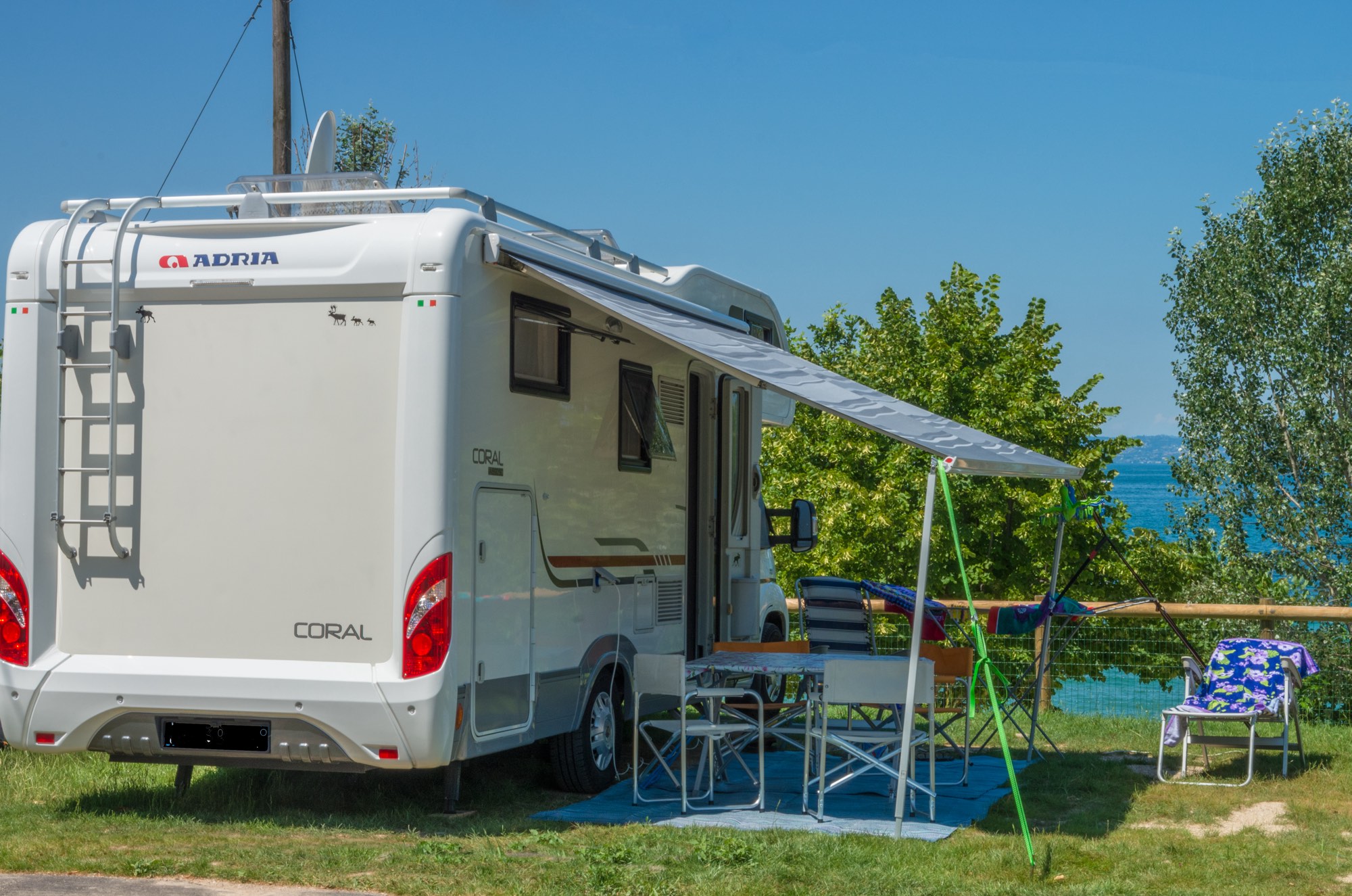 Vip-Lago-Stellplätze – Spiaggia D'Oro Camping & Village