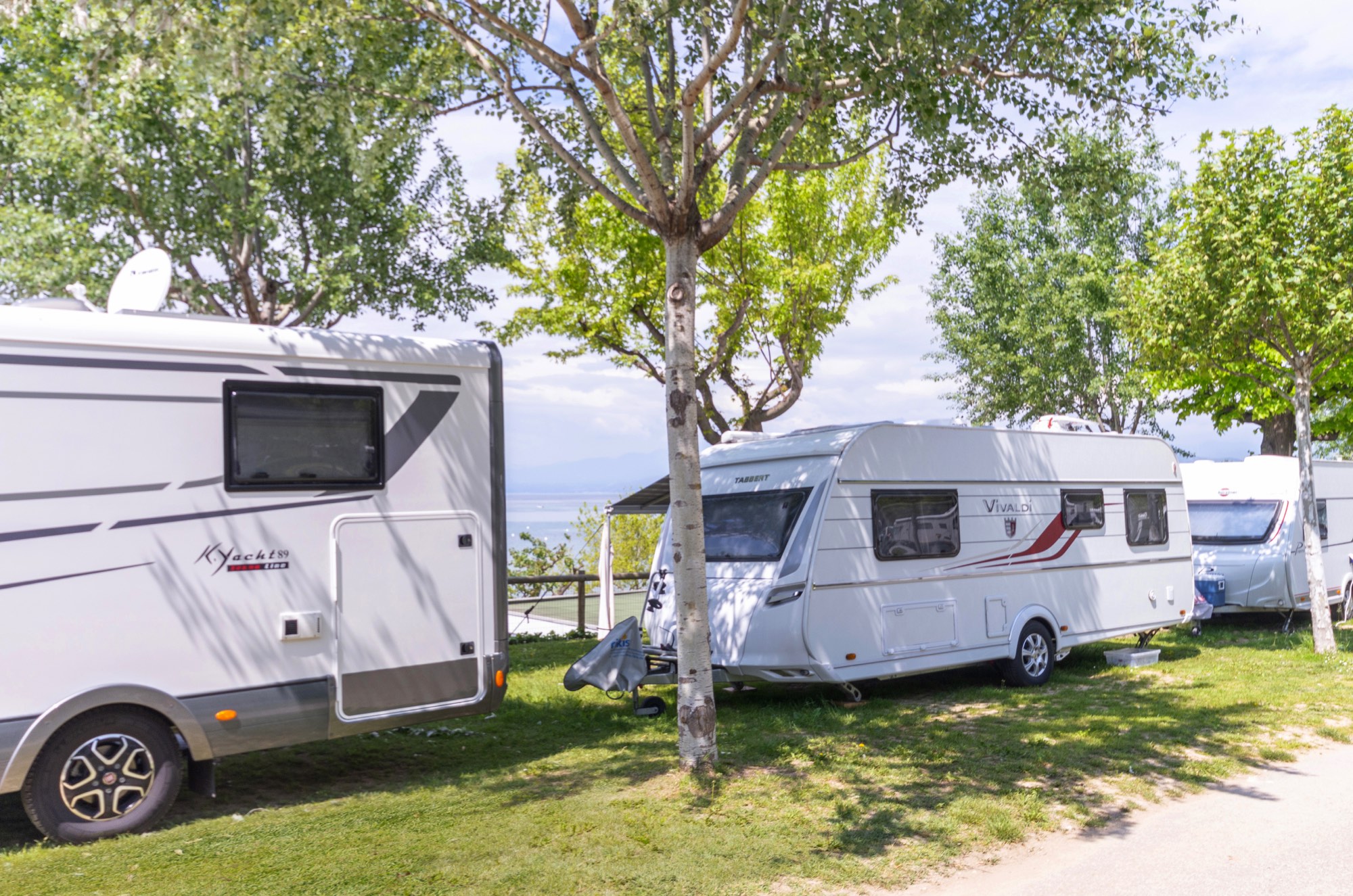 Vip-Lago-Stellplätze – Spiaggia D'Oro Camping & Village